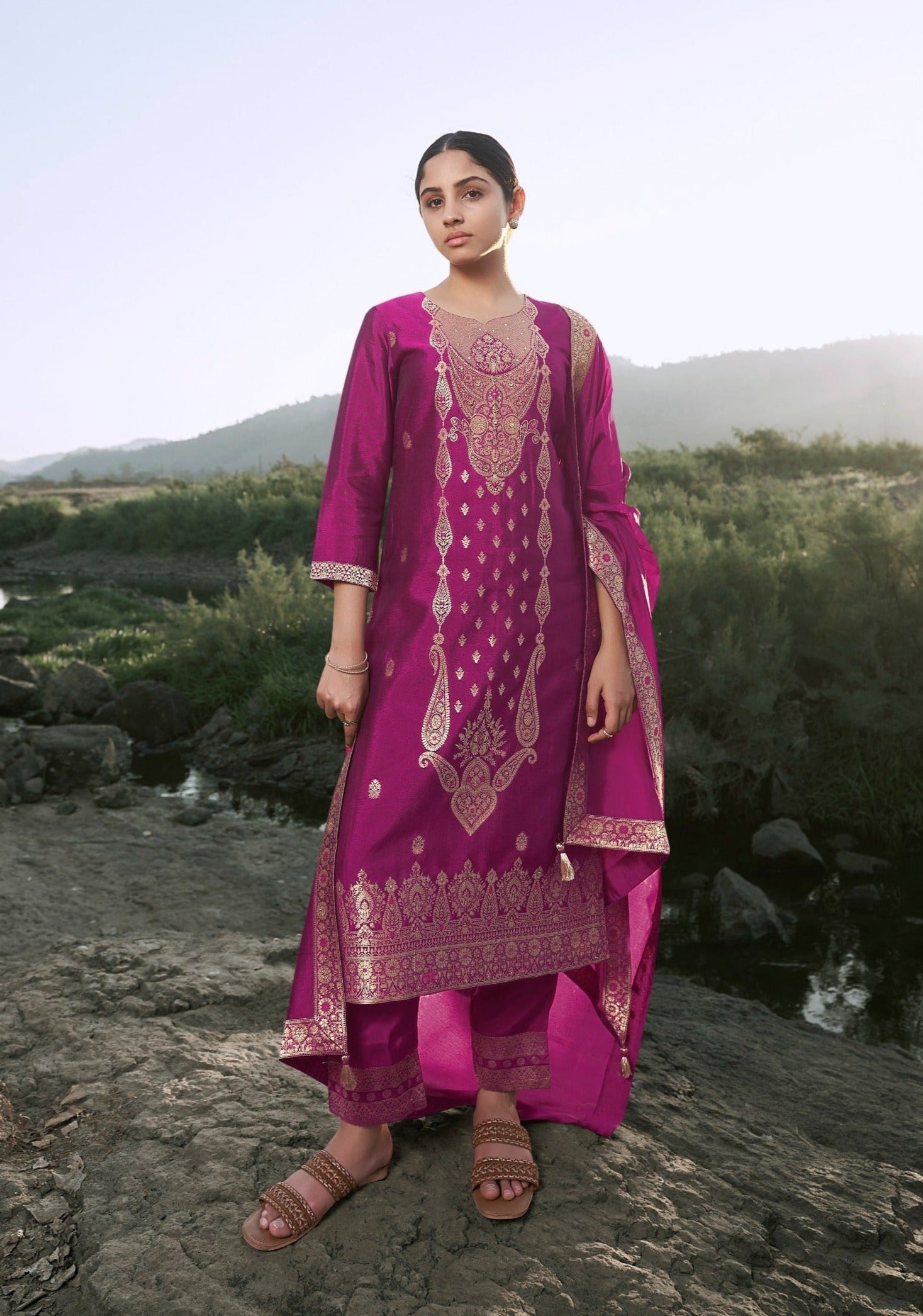 Rani Top Dyed Woven Kurta Set